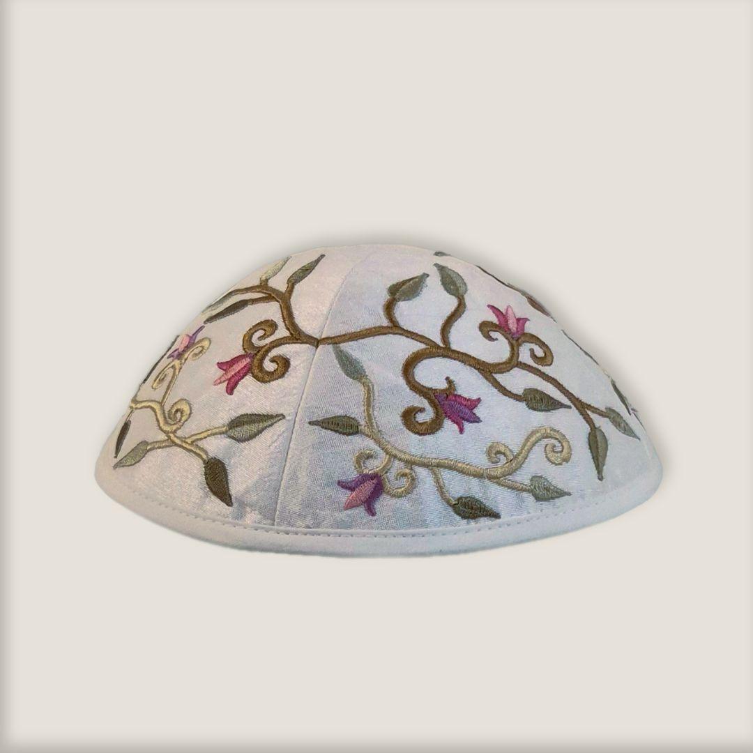 Yamaka - White – fozmuseum